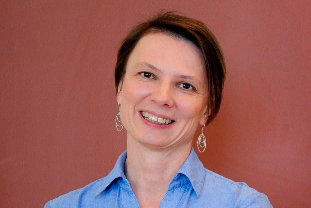 Preserving the diversity of language in a globalizing world - The Gauntlet